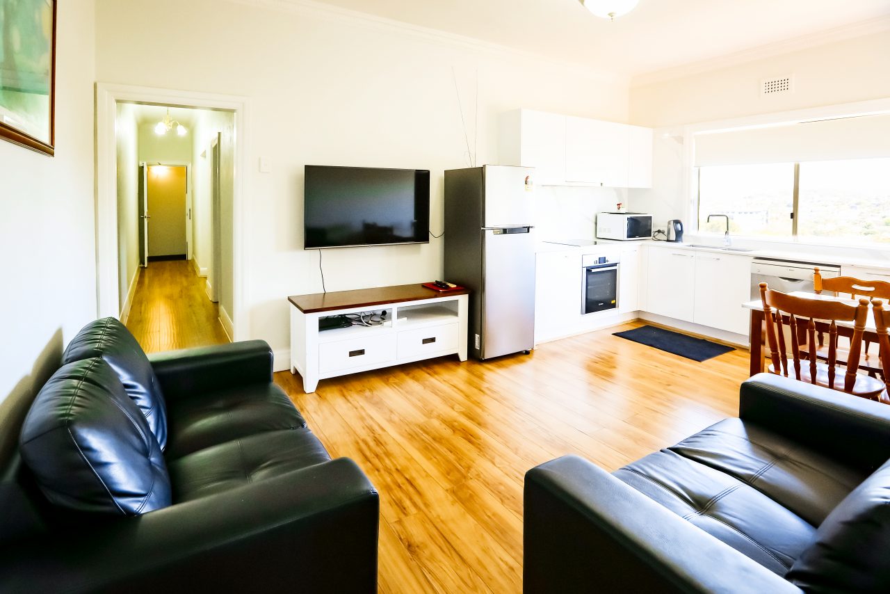 Apartments - Hampton Court Apartments